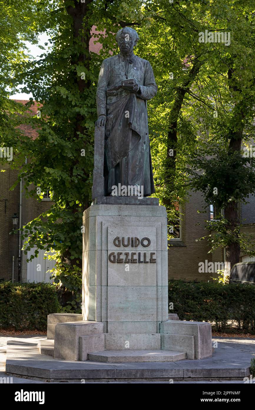 Statua di josephus gezelle immagini e fotografie stock ad alta ...
