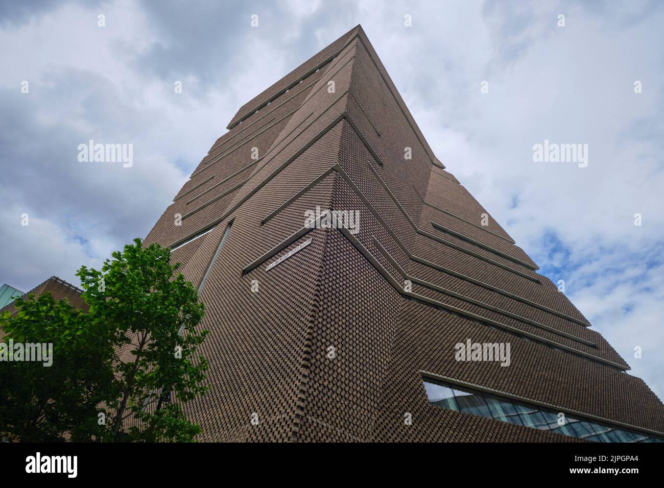 La facciata esterna in mattoni dell'edificio Blavatnik progettato da ...