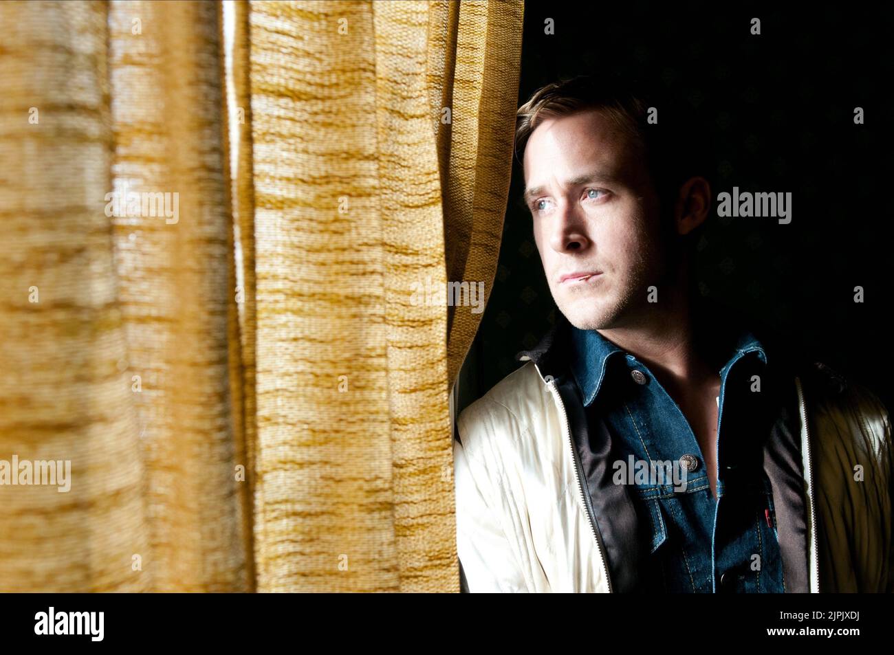 Ryan gosling drive immagini e fotografie stock ad alta risoluzione - Alamy