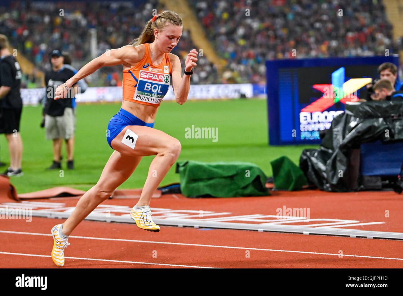 MUNCHEN, GERMANIA - 19 AGOSTO: Femke Bol dei Paesi Bassi in gara negli ...