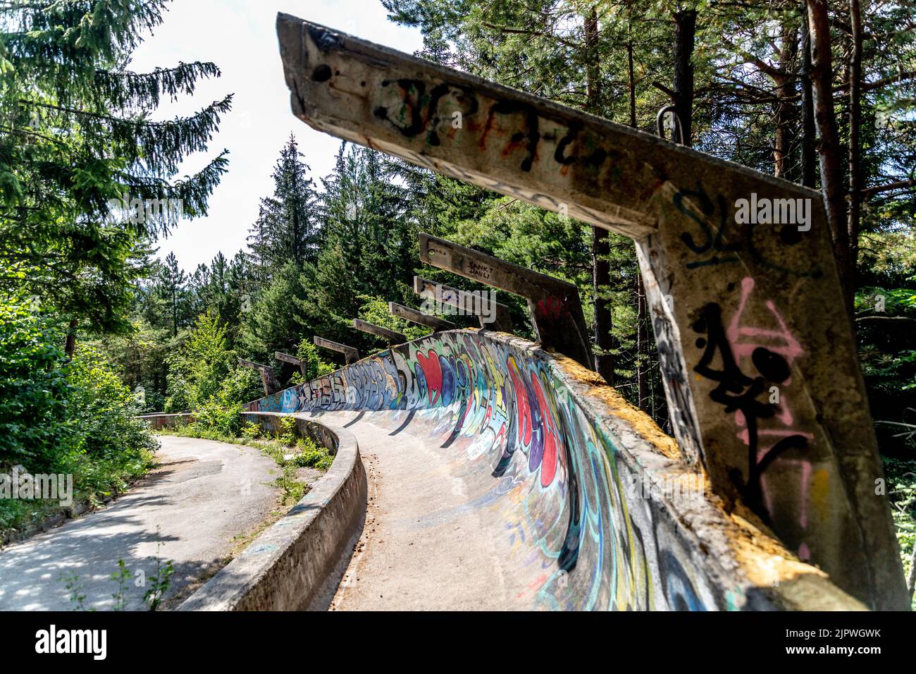 Sarajevo olimpico pista di bob e slittino immagini e fotografie stock ...