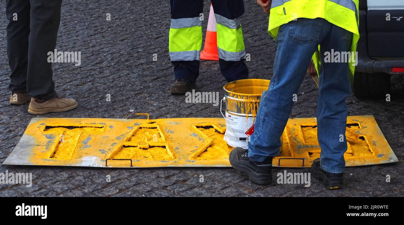 Gruppo di operai stradali immagini e fotografie stock ad alta ...