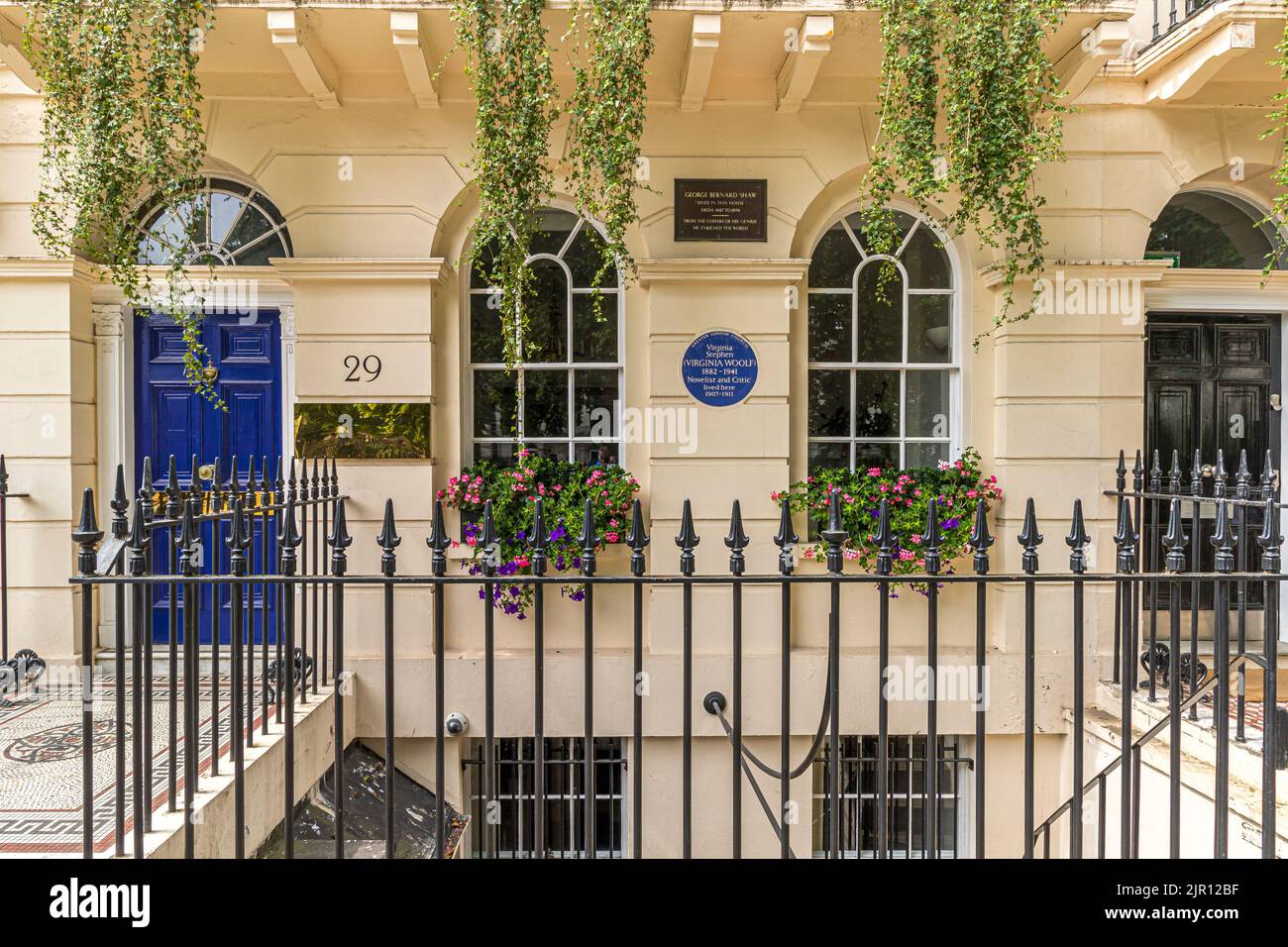 Fitzroy square virginia woolf immagini e fotografie stock ad alta ...