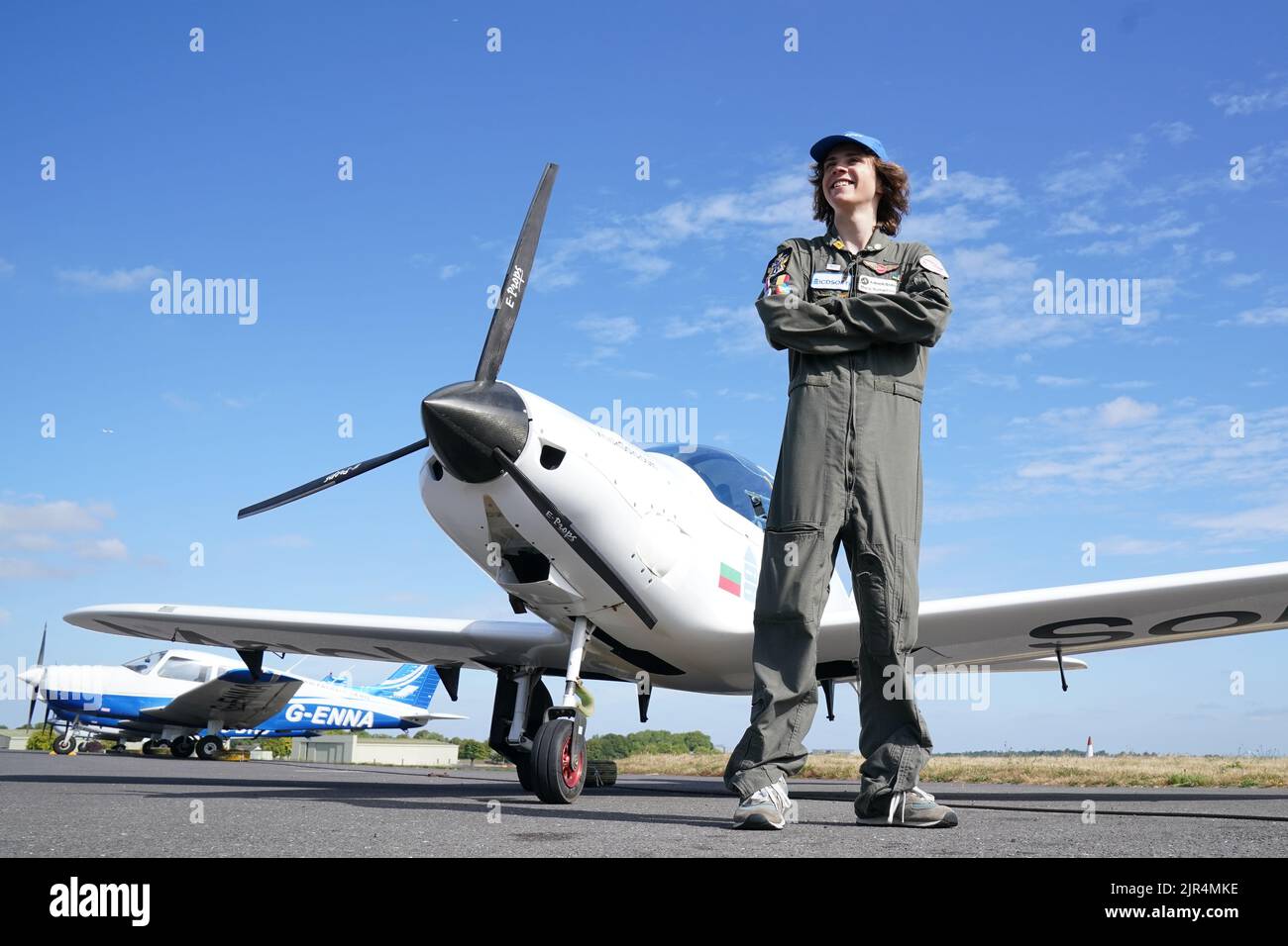 Il pilota di 17 anni Mack Rutherford all'aeroporto di Biggin Hill ...