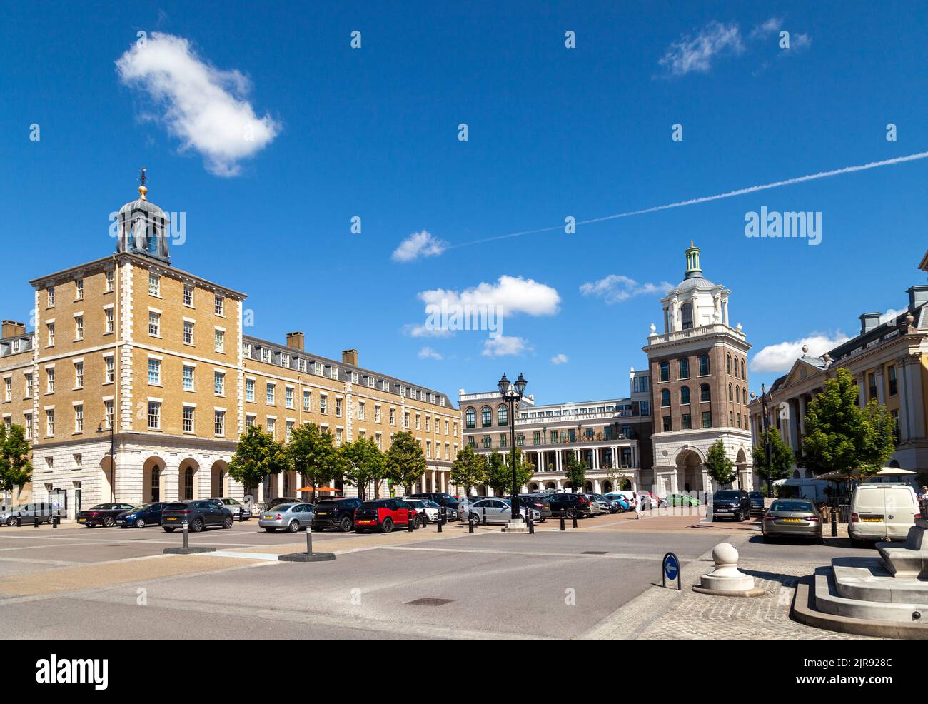 Queen mother square immagini e fotografie stock ad alta risoluzione - Alamy