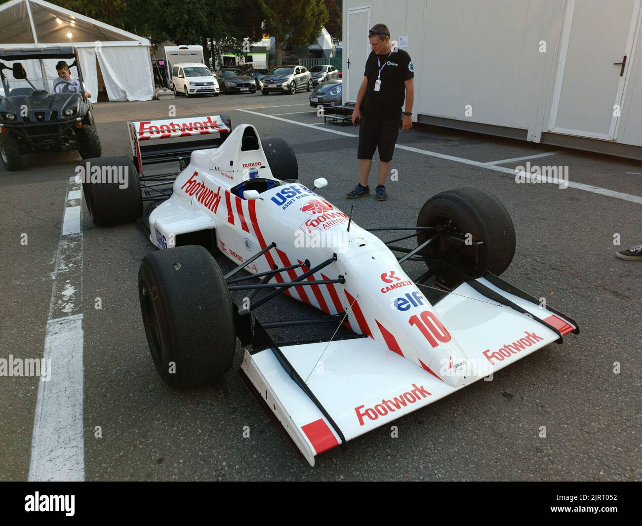 Frecce di footwork immagini e fotografie stock ad alta risoluzione - Alamy