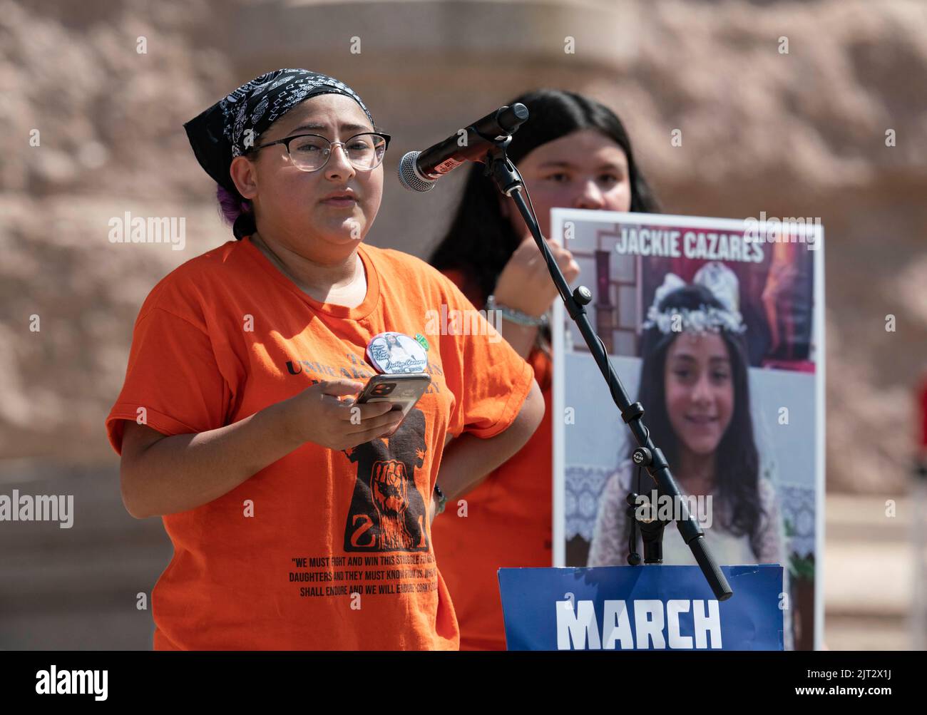 Austin, Texas, Stati Uniti. 27th ago, 2022. JAZMIN CAZARES, sorella ...