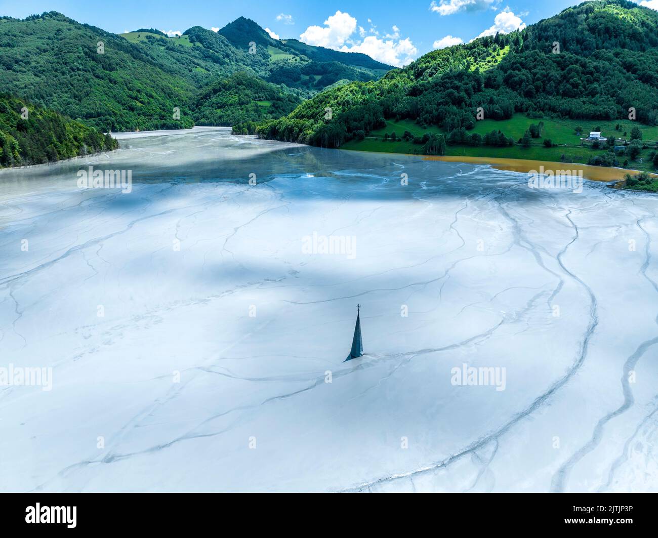 Lacul geamana immagini e fotografie stock ad alta risoluzione - Alamy