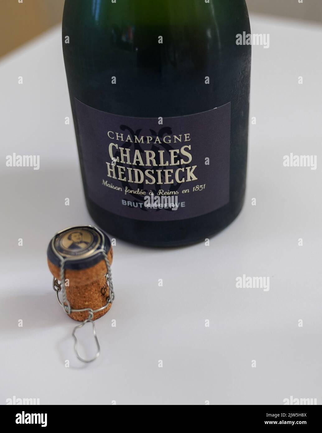 Riserva Charles Heidsieck Champagne Brut. Charles Heidsieck è la più ...