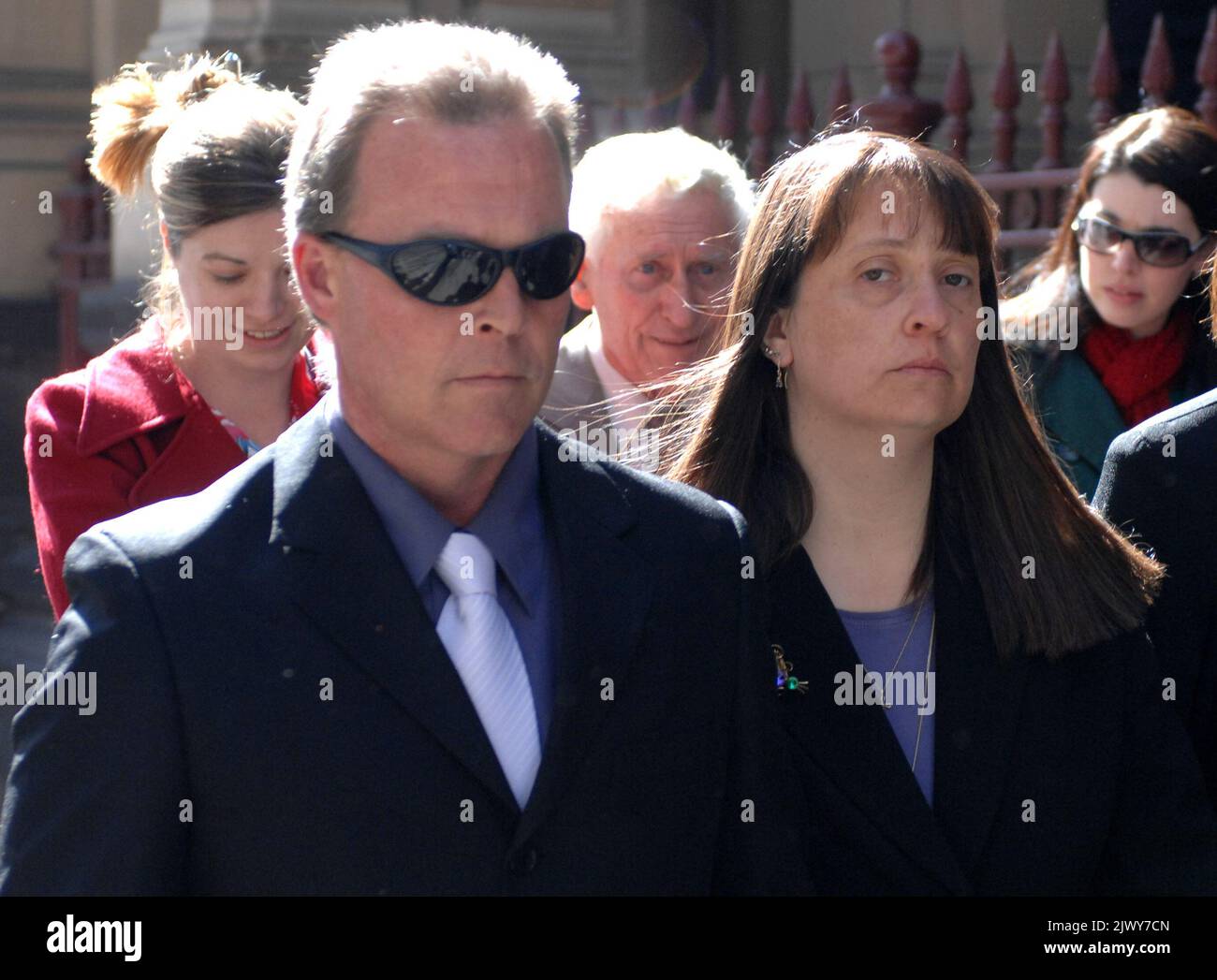 Cindy Gambino e Stephen Moules lasciano la Corte Suprema di Melbourne ...