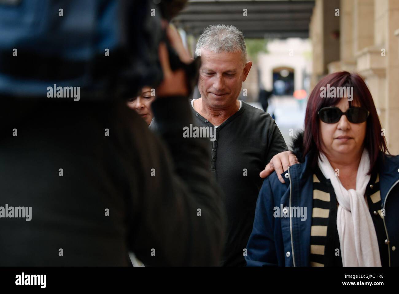 Francesco Perre è visto lasciando il South Australian District Court ad ...