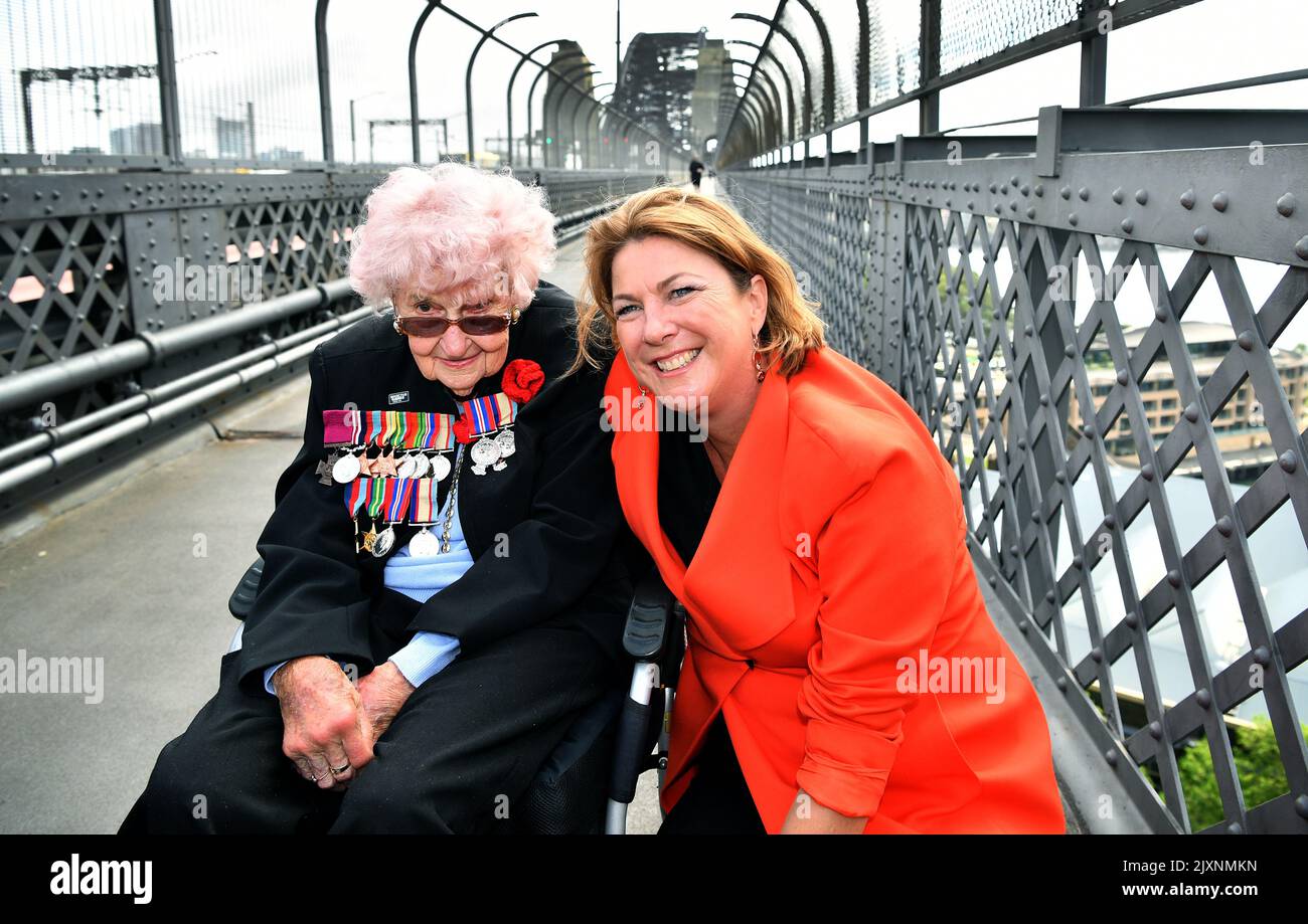 Ministro per le strade, la navigazione marittima e il trasporto Melinda ...