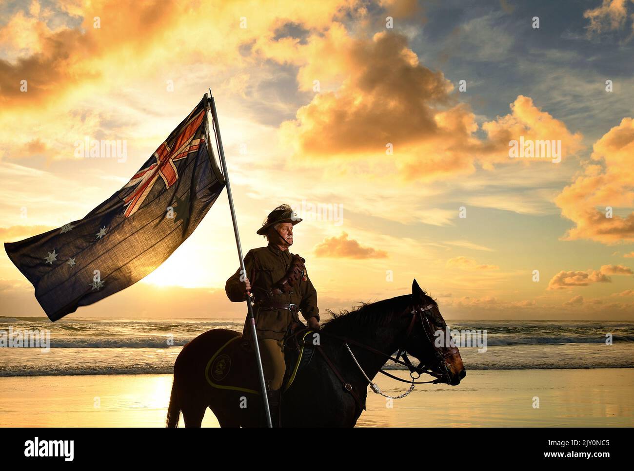 In memoria dell'Australian Army Veterinary Corp (AAVC), Chris Kennedy e ...