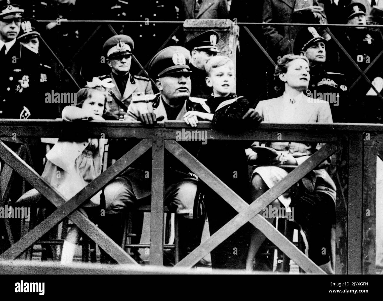 Mussolini l'uomo di famiglia al Salone del Cavallo di Roma - Signore ...