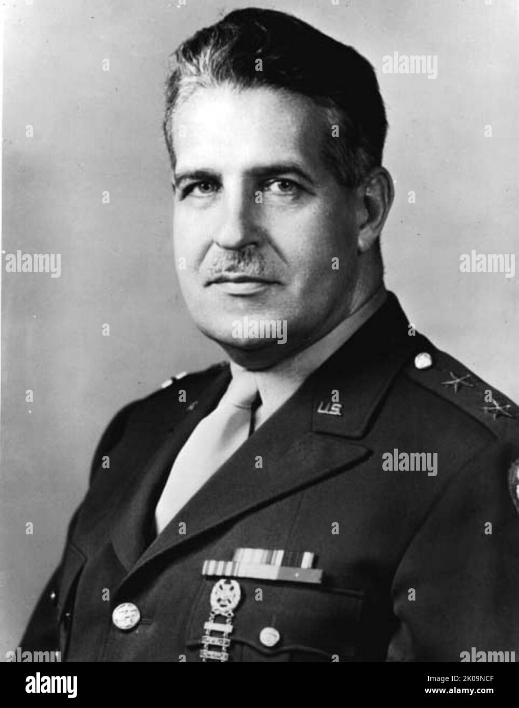 Il tenente generale Leslie Richard Groves Jr. (17 agosto 1896 – 13 ...