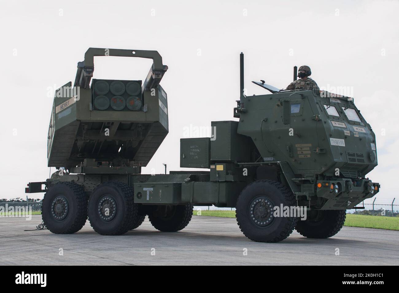 High mobility artillery rocket system immagini e fotografie stock ad ...