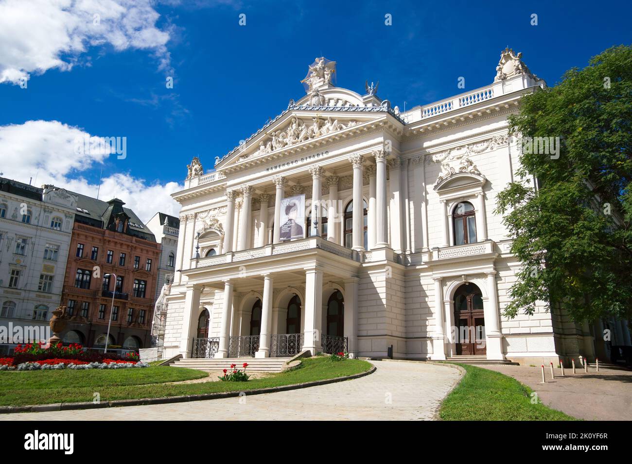 Mahen teatro immagini e fotografie stock ad alta risoluzione - Alamy