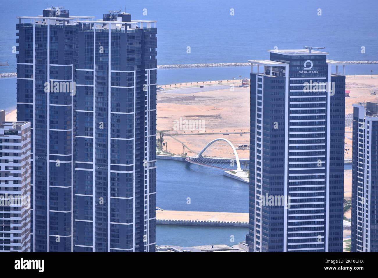 (9/12/2022) Vista della citta' del Porto di Colombo dalla Torre Lotus ...