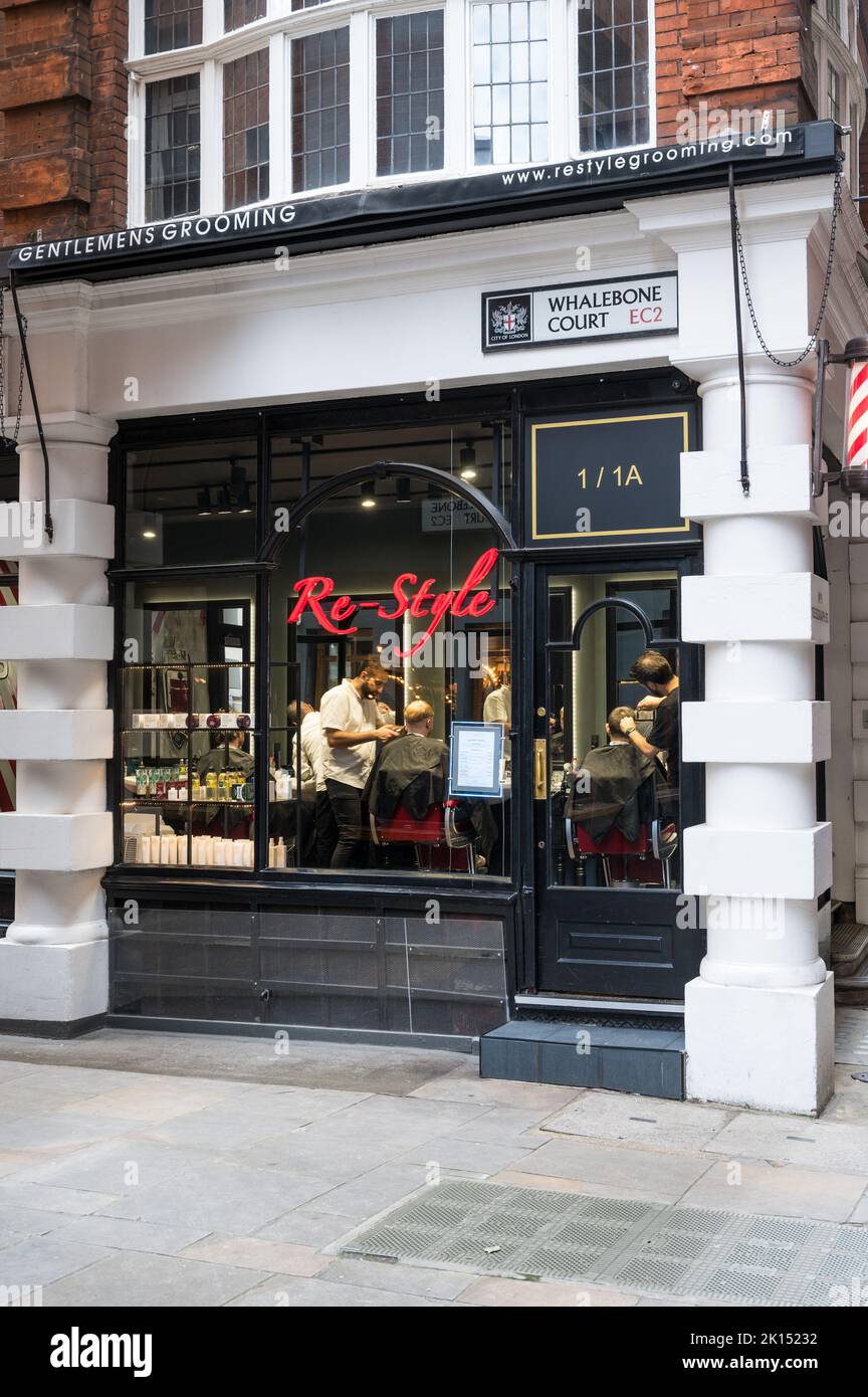 London city barber shop immagini e fotografie stock ad alta risoluzione ...