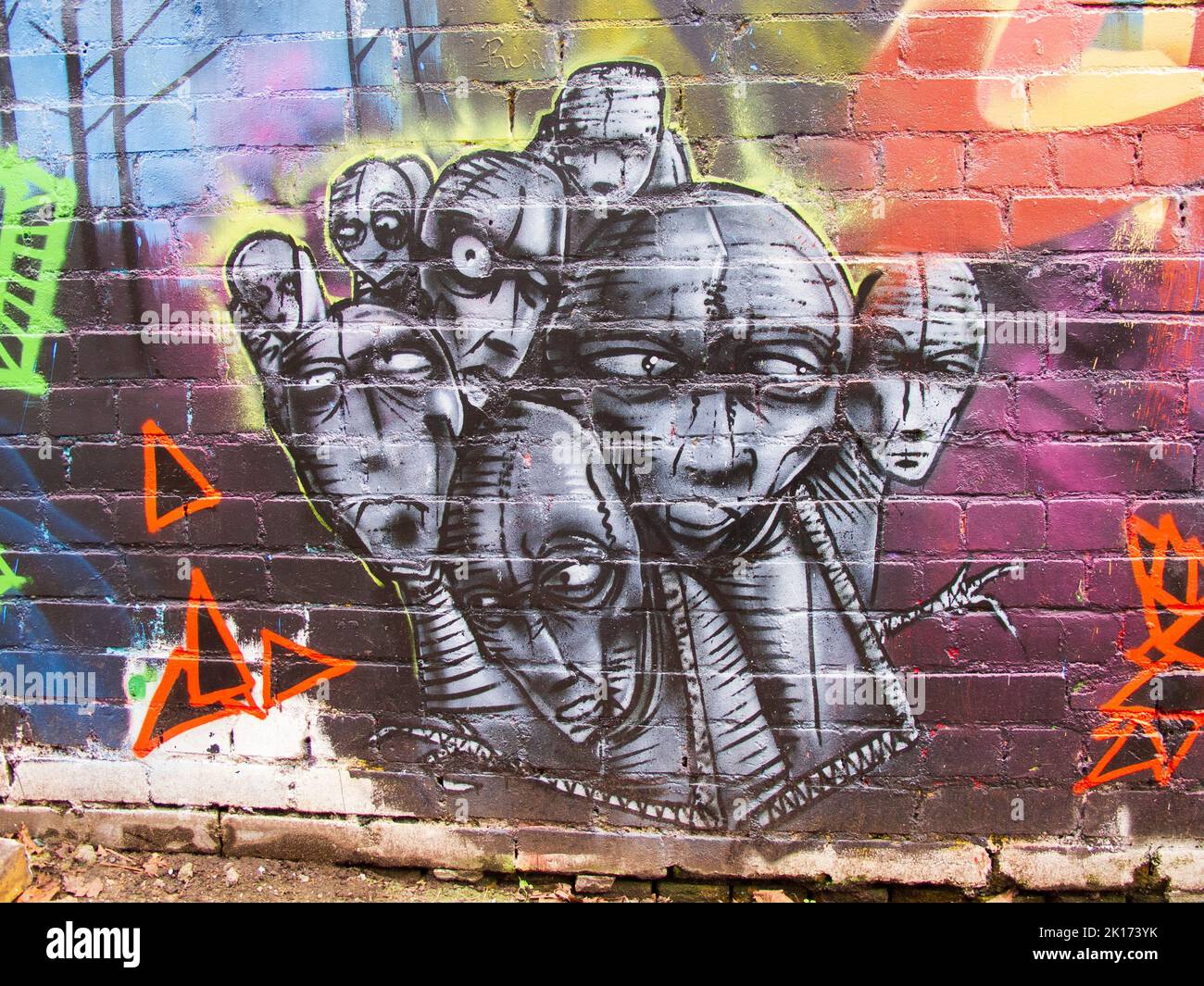 Alien graffiti immagini e fotografie stock ad alta risoluzione - Alamy