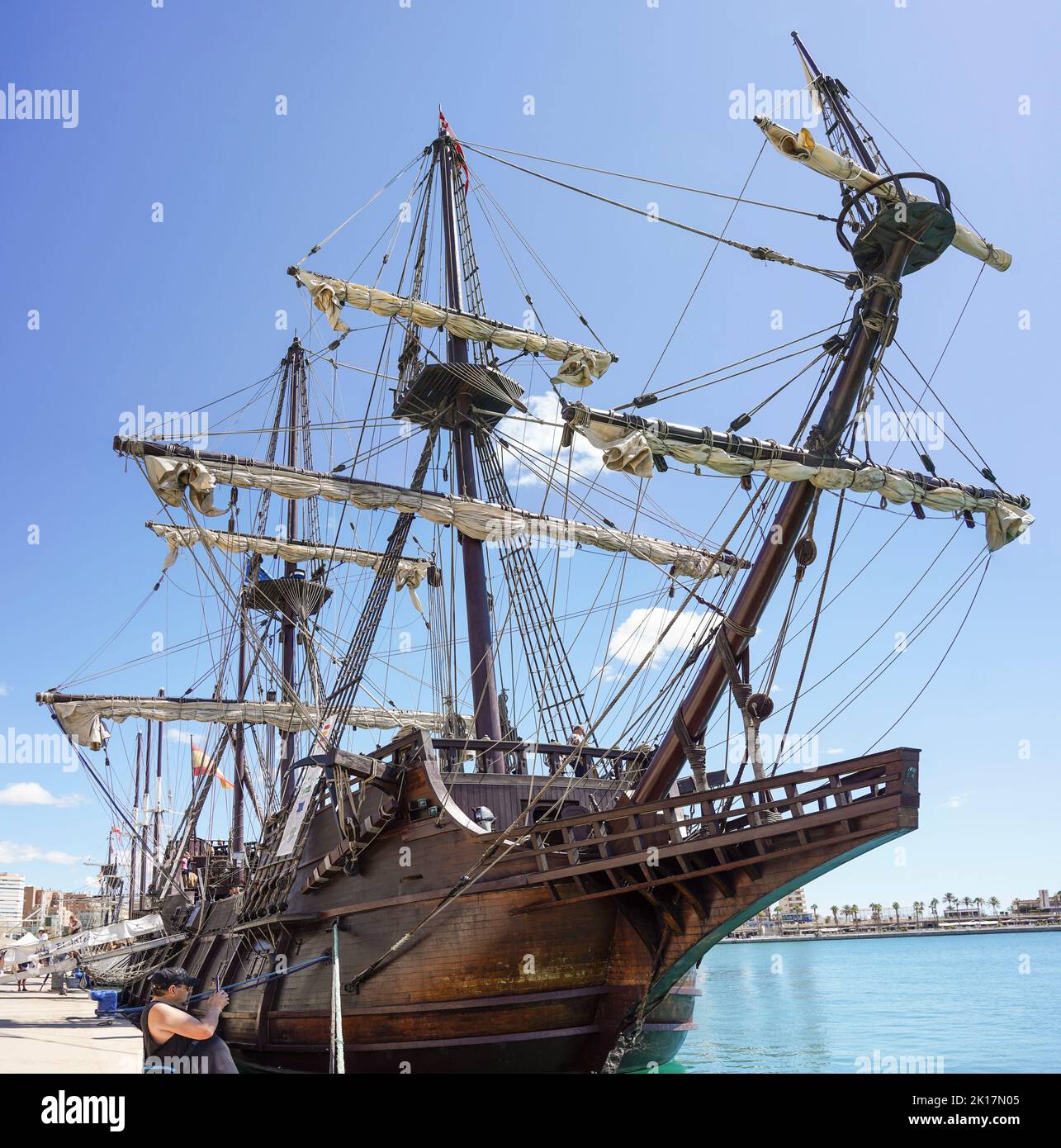 Replica di un galeone del xvi xvii secolo immagini e fotografie stock ...