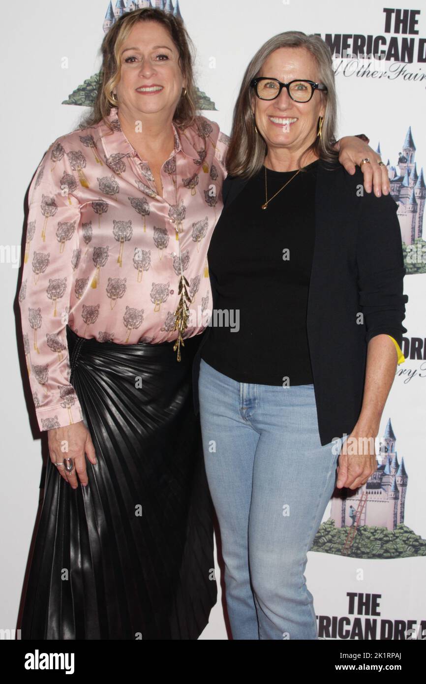 Abigail E. Disney, Susan Disney Lord 09/18/2022 la prima di Anaheim del ...