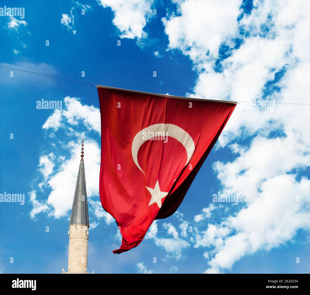 Bandiera volante turchia immagini e fotografie stock ad alta ...