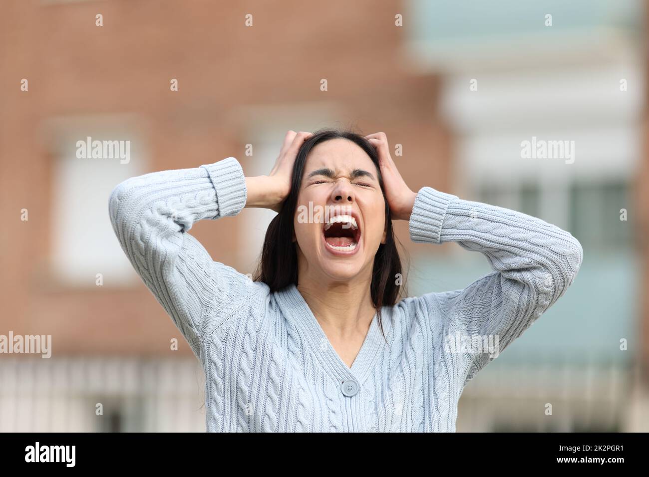 Mad woman immagini e fotografie stock ad alta risoluzione - Alamy