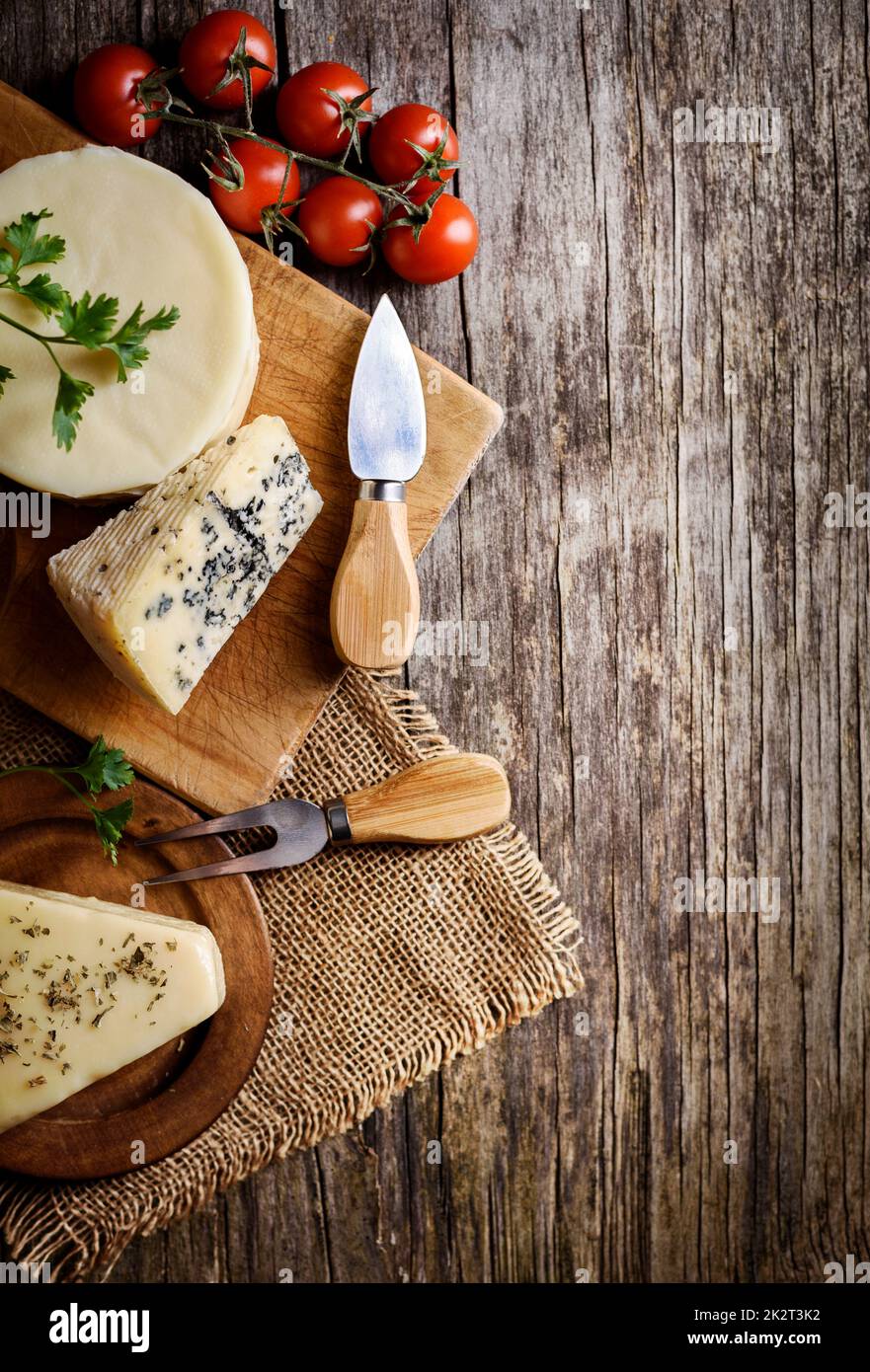 Tipi di formaggio immagini e fotografie stock ad alta risoluzione - Alamy