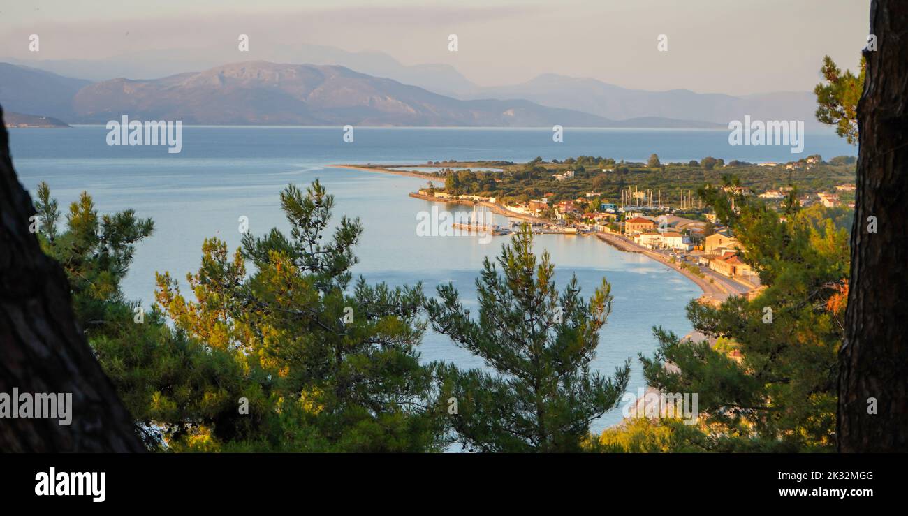 Spiaggia di aigio grecia immagini e fotografie stock ad alta ...