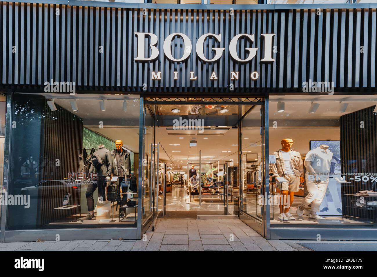 Negozio zegna immagini e fotografie stock ad alta risoluzione - Alamy