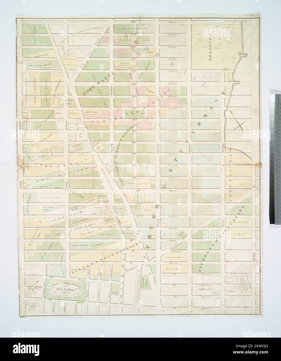 Mappa dell'immobile nella città di New York : tra il lato sud di Washington Parade, 4th St., e ...