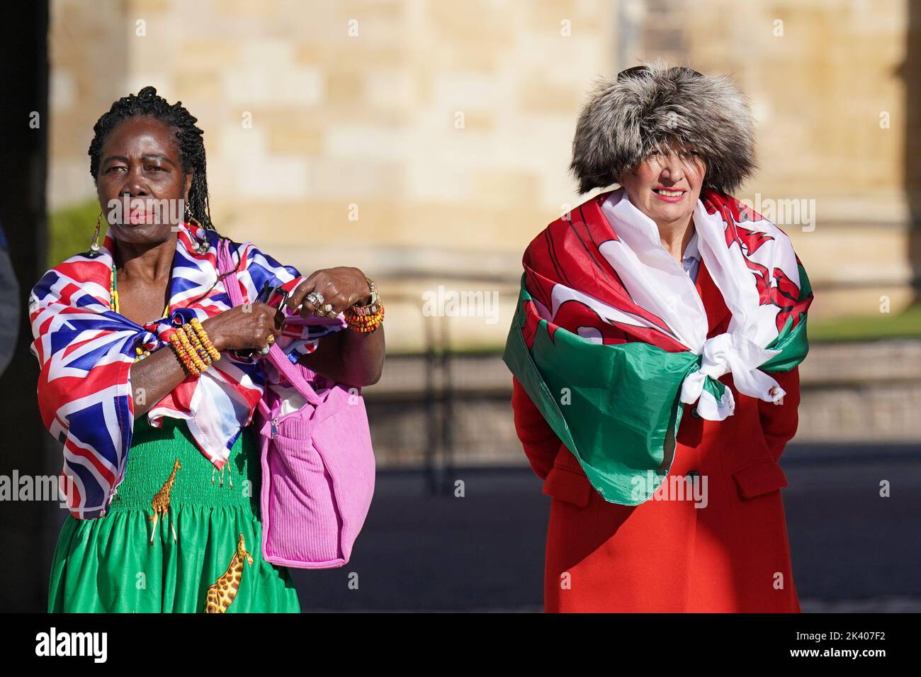 Grace Gotharg e Anne Daley partono dopo aver visitato il Castello di ...