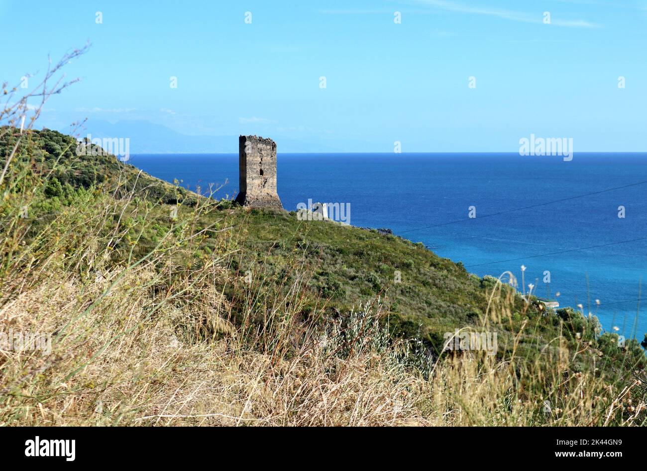 Torri di avvistamento immagini e fotografie stock ad alta risoluzione ...