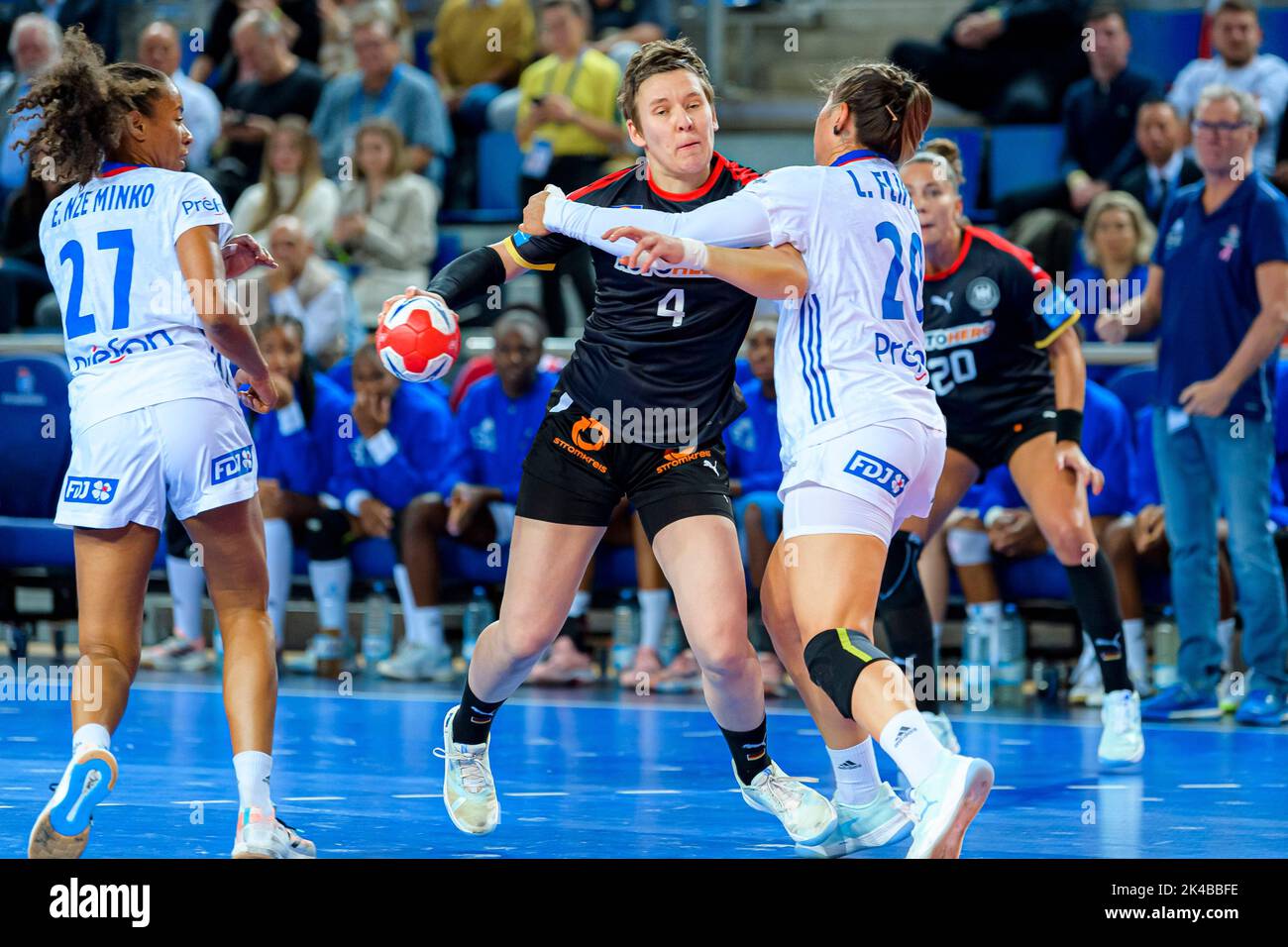 Laura flippes di metz pallamano immagini e fotografie stock ad alta ...