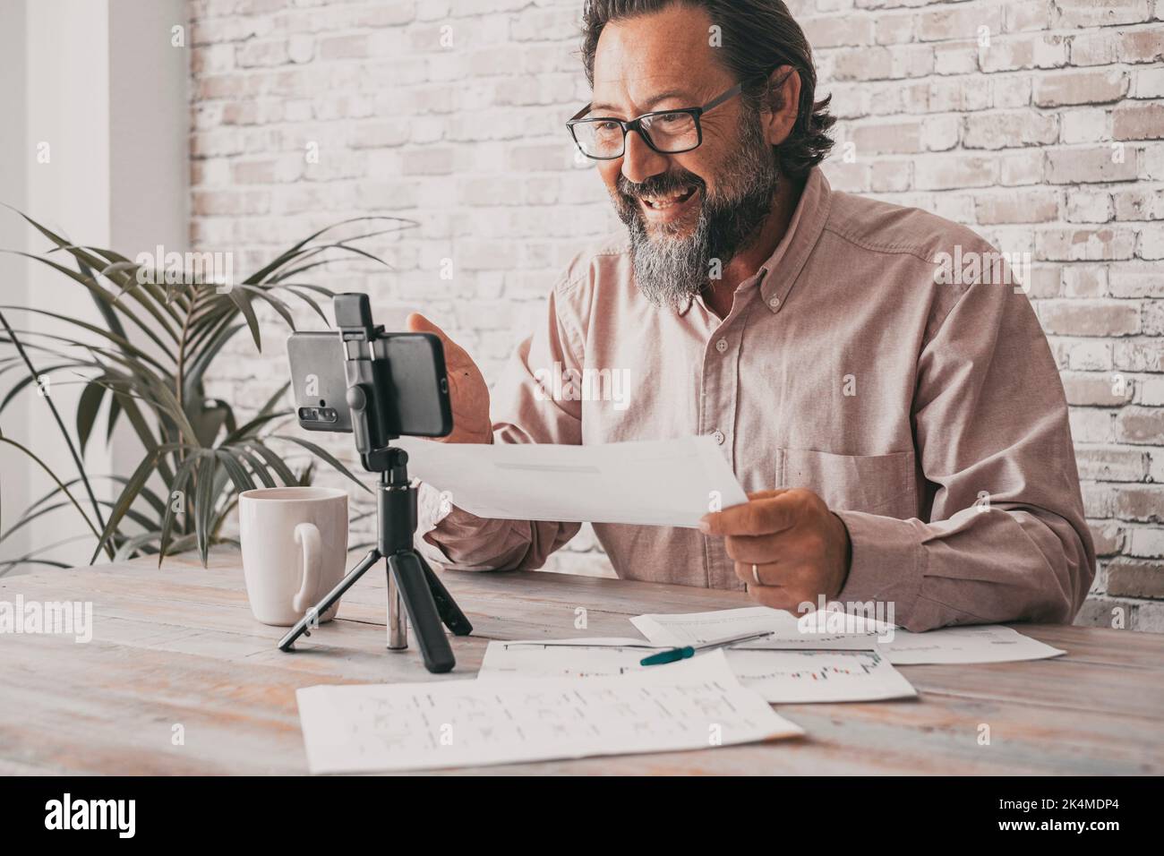 Software che parla immagini e fotografie stock ad alta risoluzione - Alamy