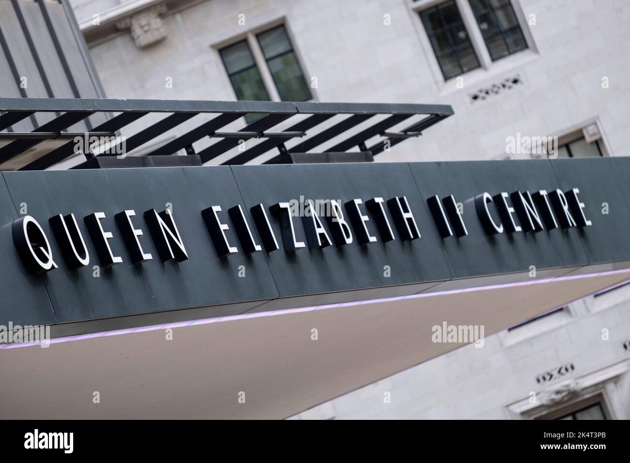 Segno centrale della regina elisabetta ii immagini e fotografie stock ...