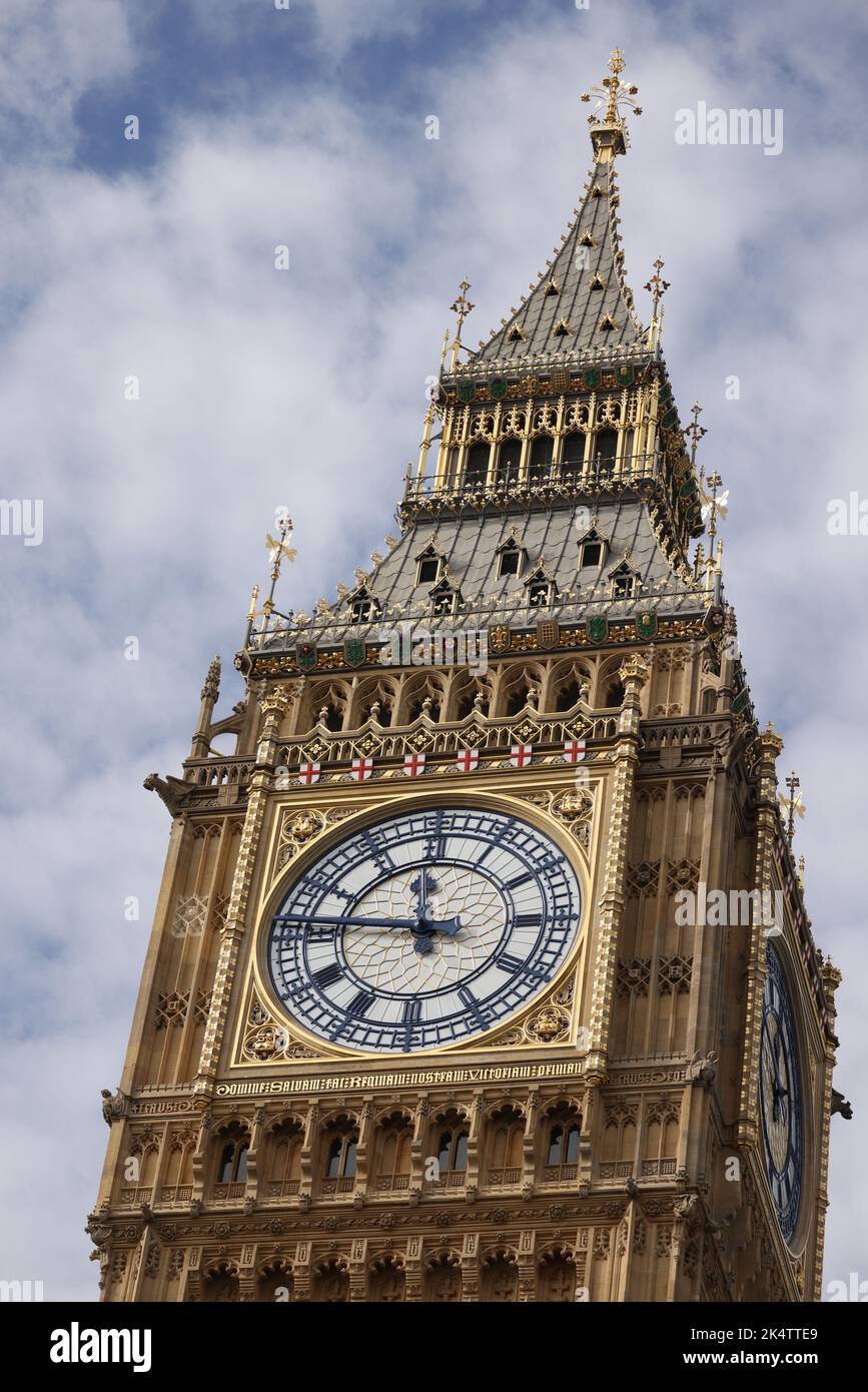 Queen elizabeth ii tower immagini e fotografie stock ad alta ...