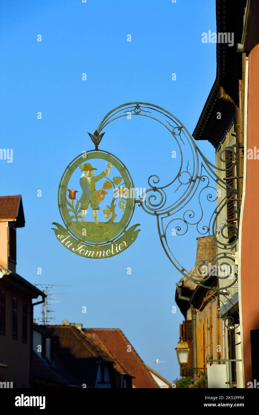 Francia, Alto Reno, strada del vino dell'Alsazia, Bergheim, antica ...