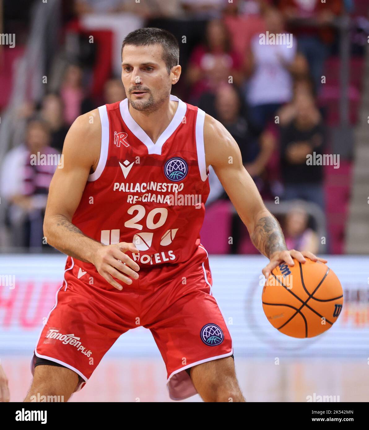 Pallone champions league 2022 2023 immagini e fotografie stock ad alta ...