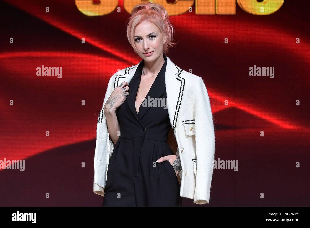 Ema stokholma ballando con le stelle immagini e fotografie stock ad ...