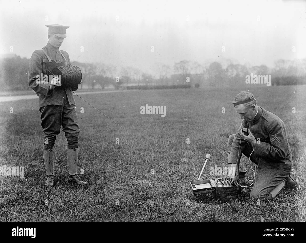 Army, US Field Buzzer, 1915. Prima guerra mondiale: Un dispositivo che ...