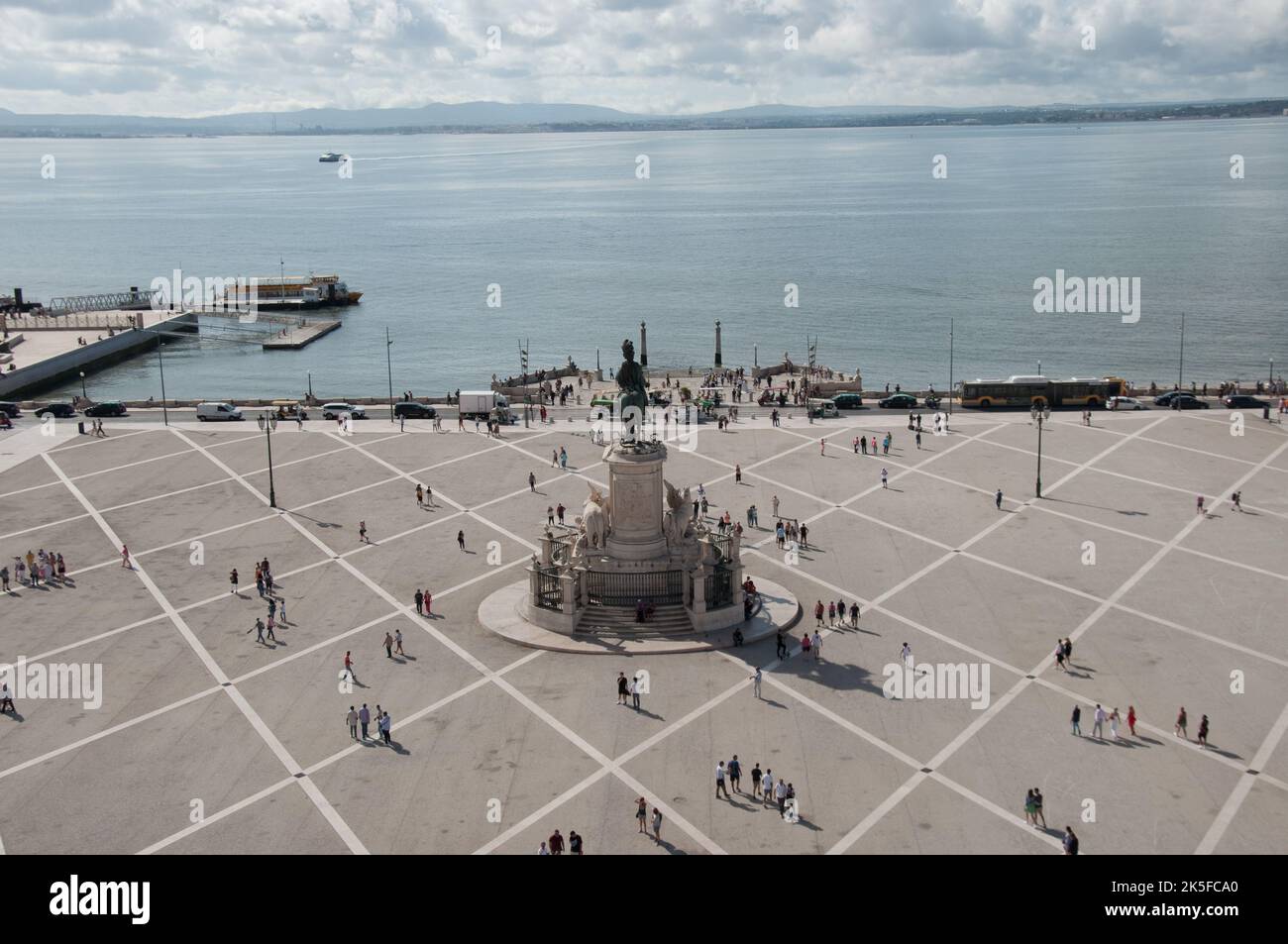 Molo storico di cais de colunas immagini e fotografie stock ad alta ...