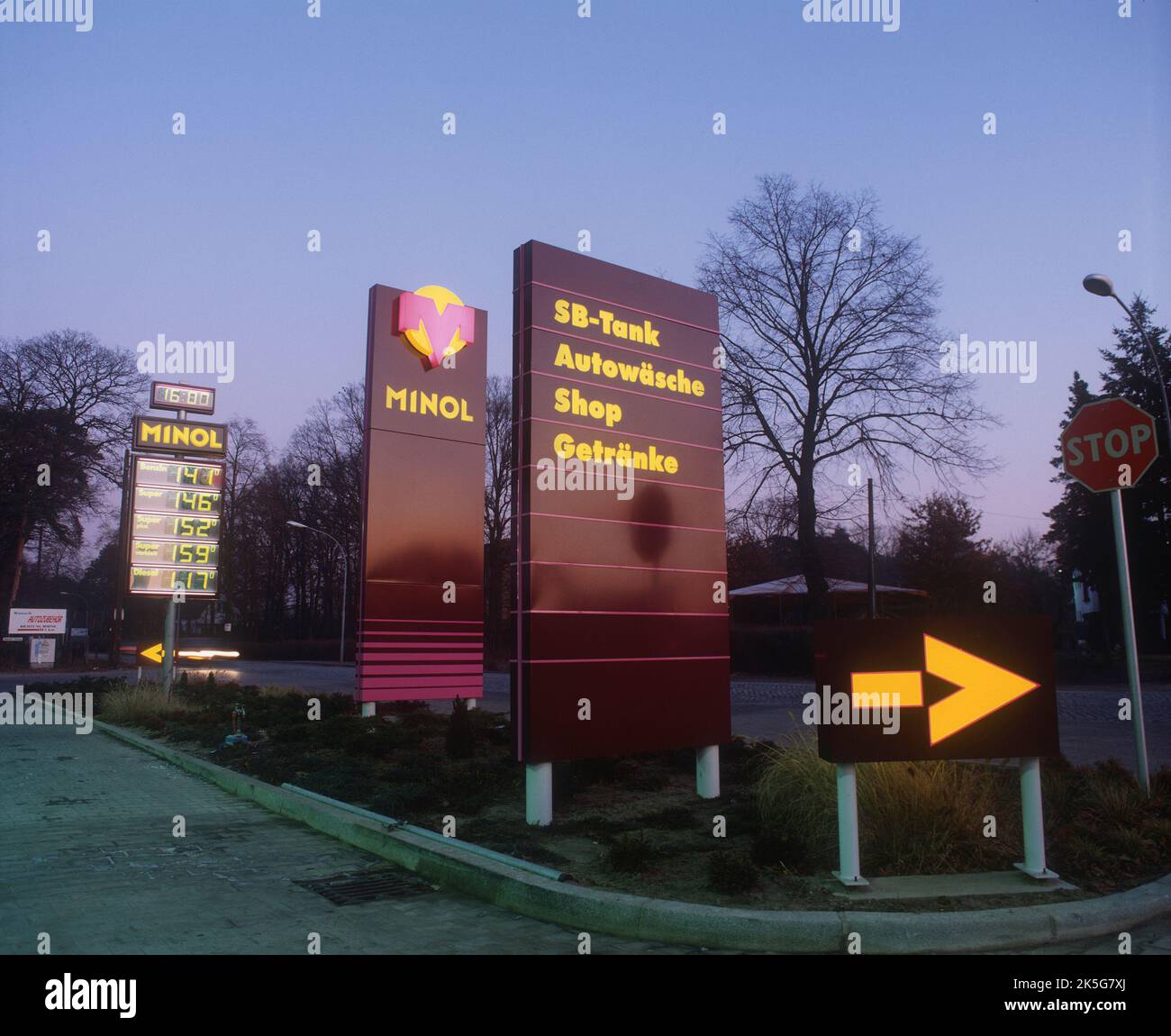 Logo minol immagini e fotografie stock ad alta risoluzione - Alamy