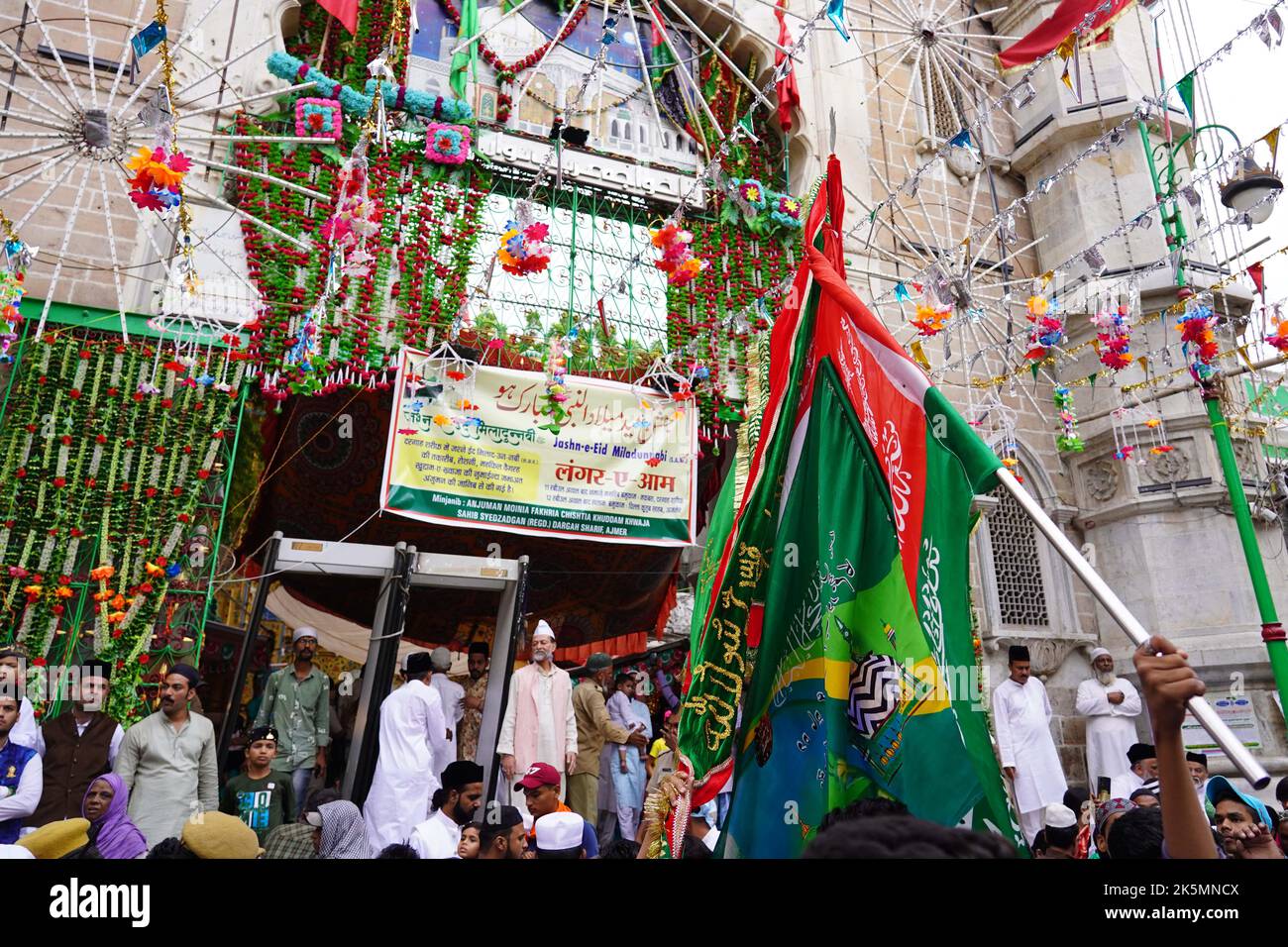 Santuario del santo sufi hazrat khwaja moinuddin chisti immagini e fotografie stock ad alta ...