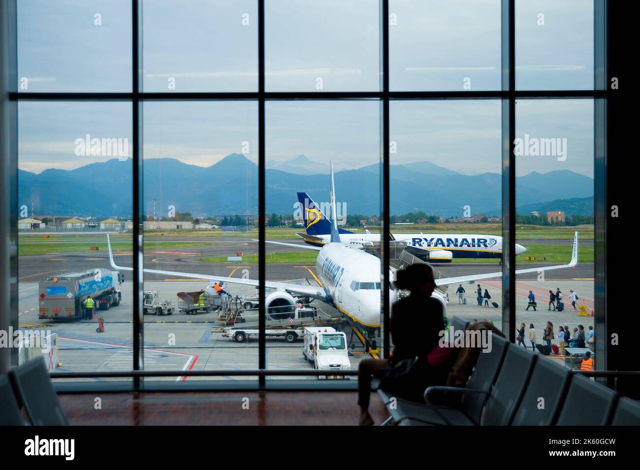 Aeroporto di bergamo orio al serio immagini e fotografie stock ad alta ...