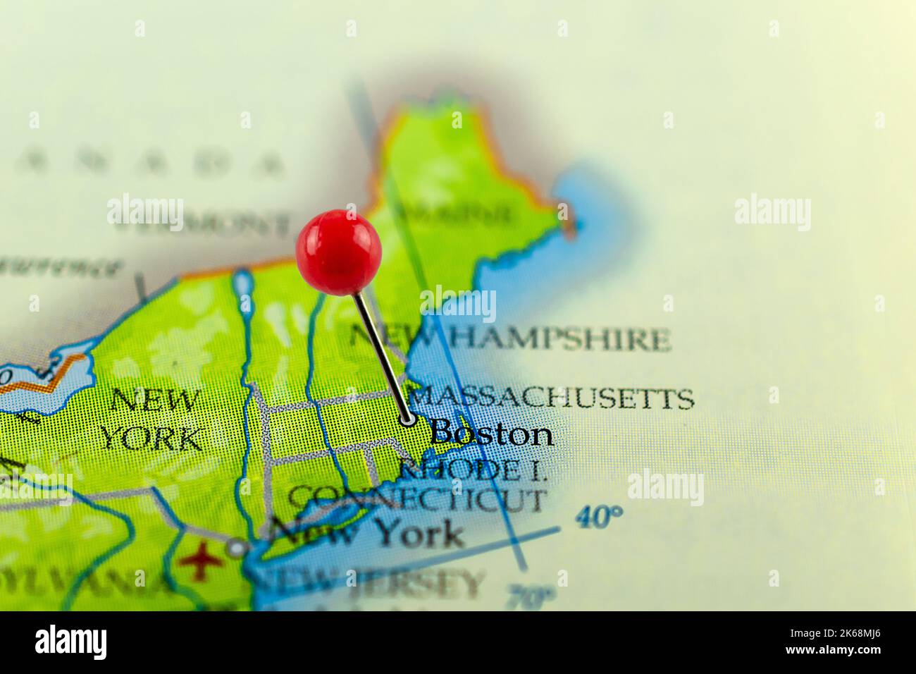 Mappa di Boston. Primo piano della mappa di Boston con la puntina rossa ...
