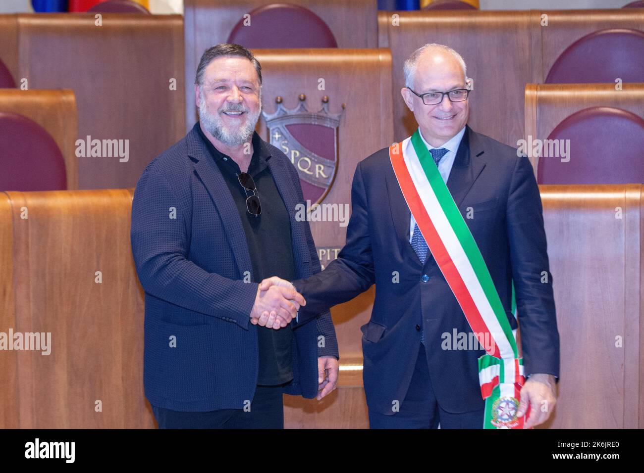 14 ottobre 2022, Roma, Italia: Attore Russell Crowe e sindaco di Roma ...