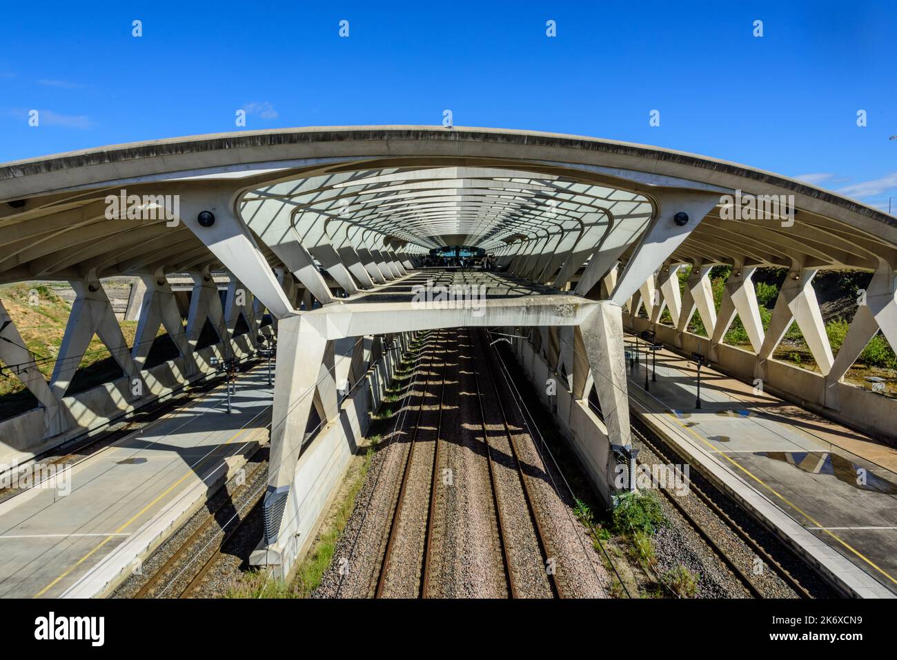 Lione, Flughafen Saint-Exupery, Flughafenbahnhof Satolas von Architekt ...