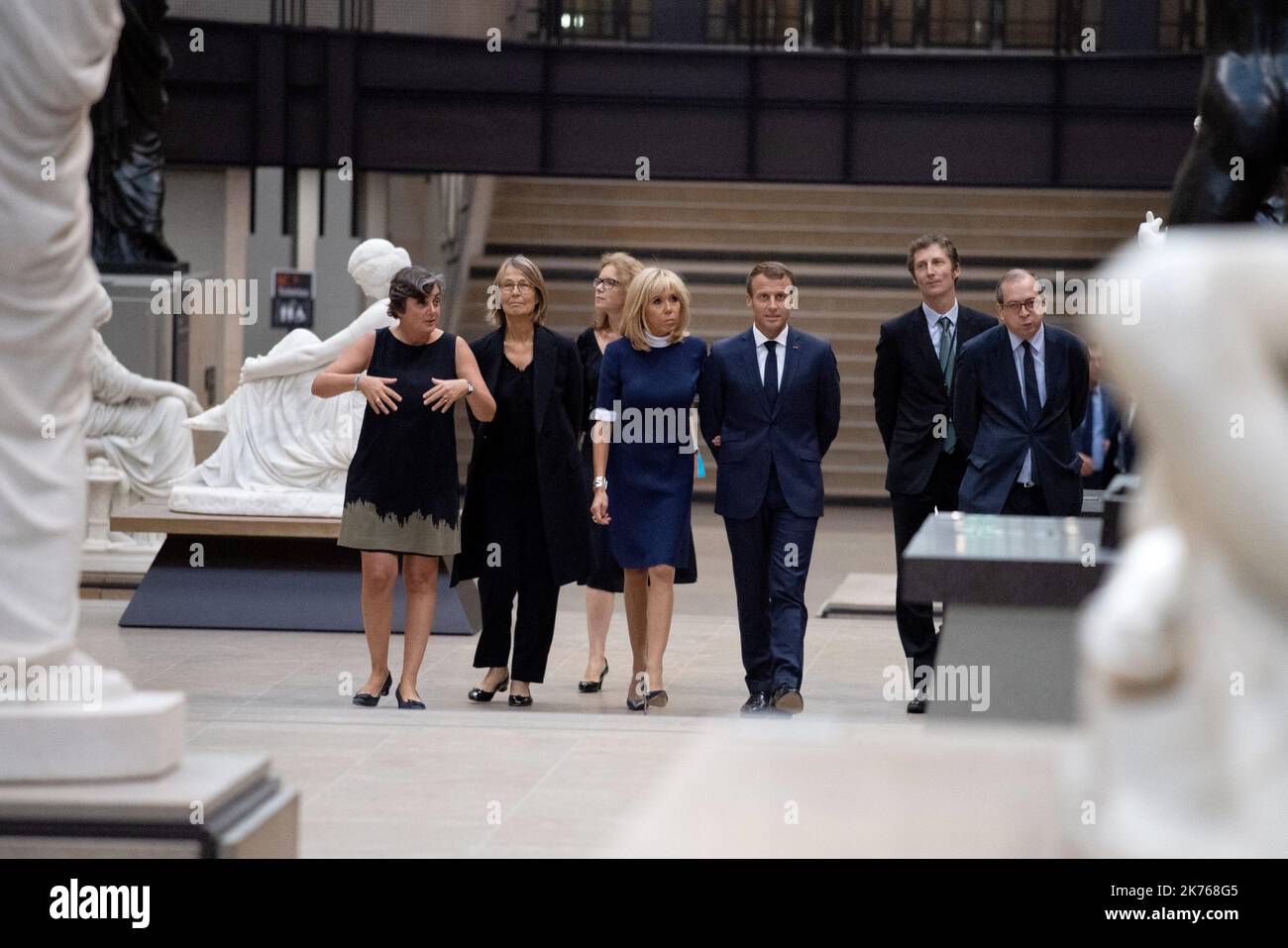 Il presidente francese Emmanuel Macron e sua moglie Brigitte Macron ...